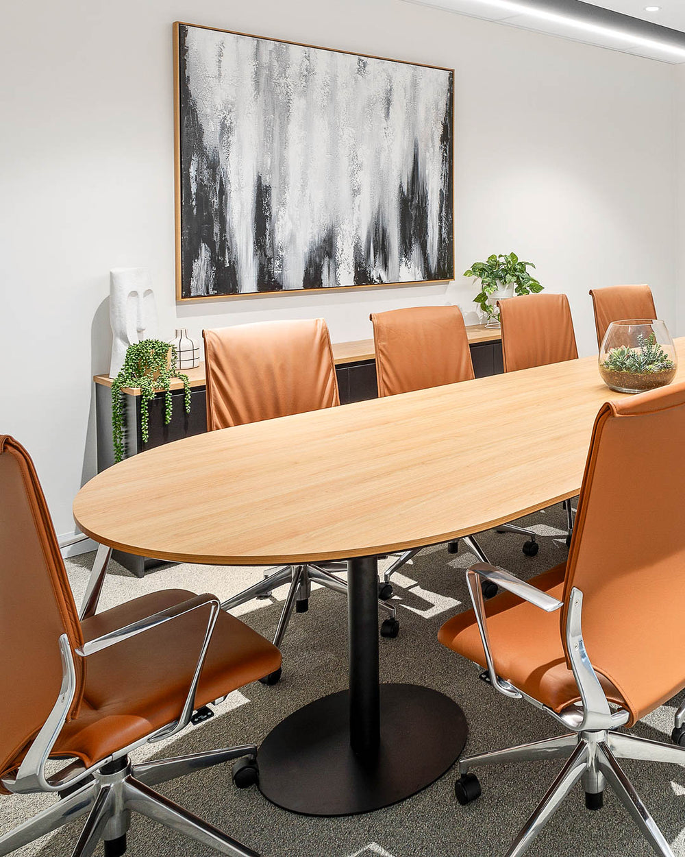 Disc Base Table - HOW Group